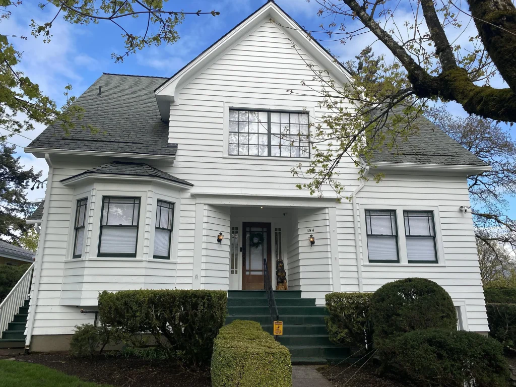 Our Story - Twilight Swan House